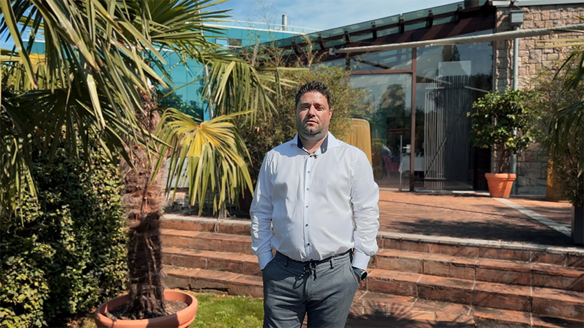 So modernisiert aidoo ag die Kundenkommunikation | Abacus Research AG